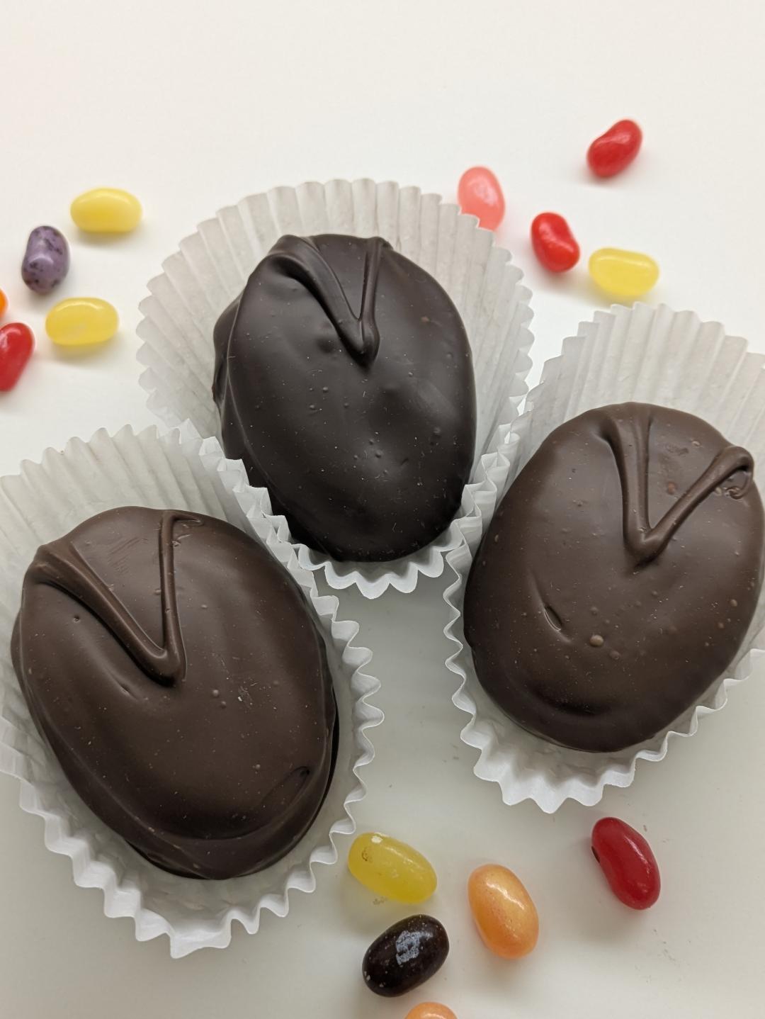 Vanilla Whip Cream Eggs | Kehr's Candies Milwaukee, Wisconsin